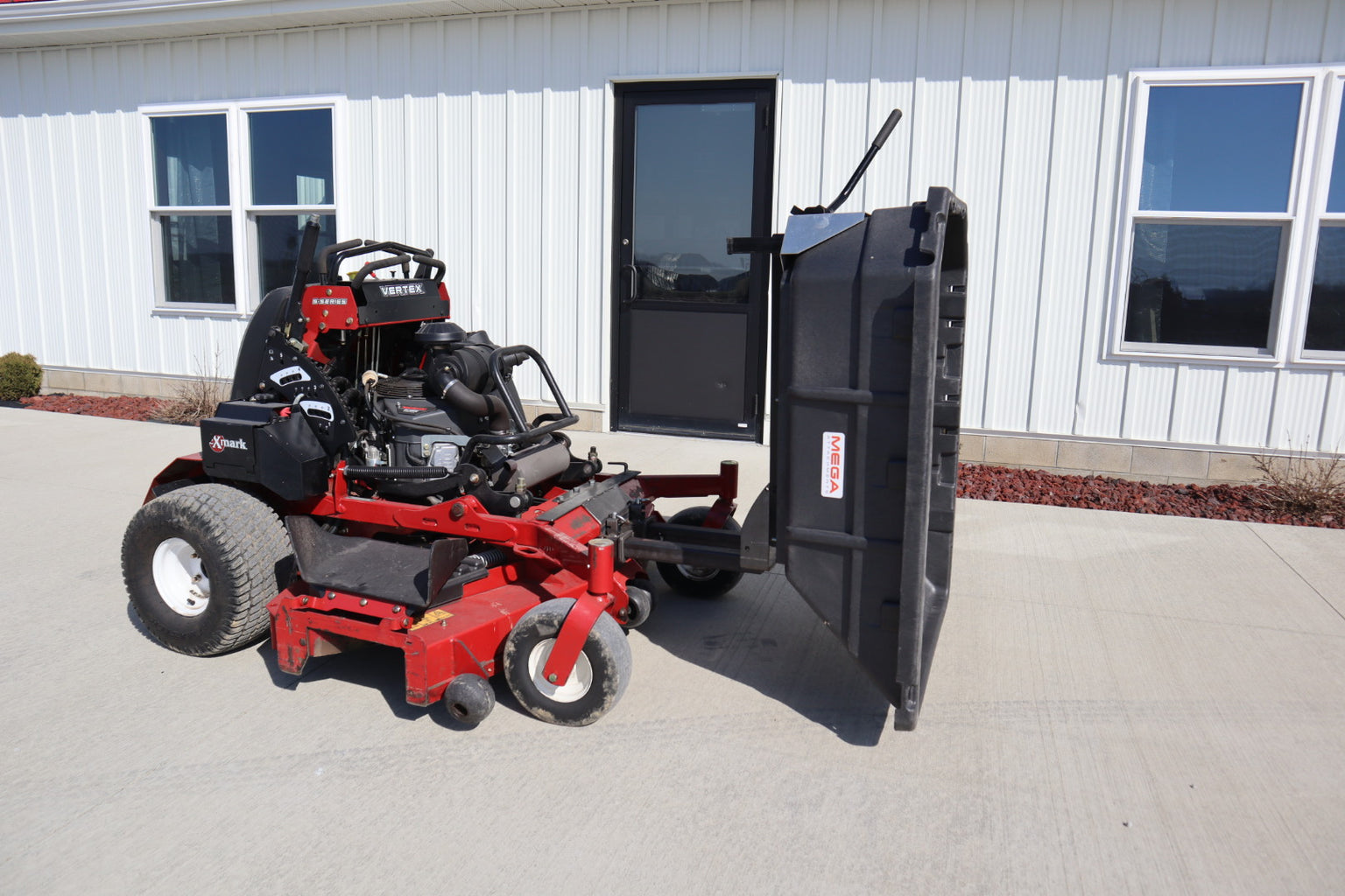 Mulch Dump Kits | Mulch Buckets | Mega Attachments