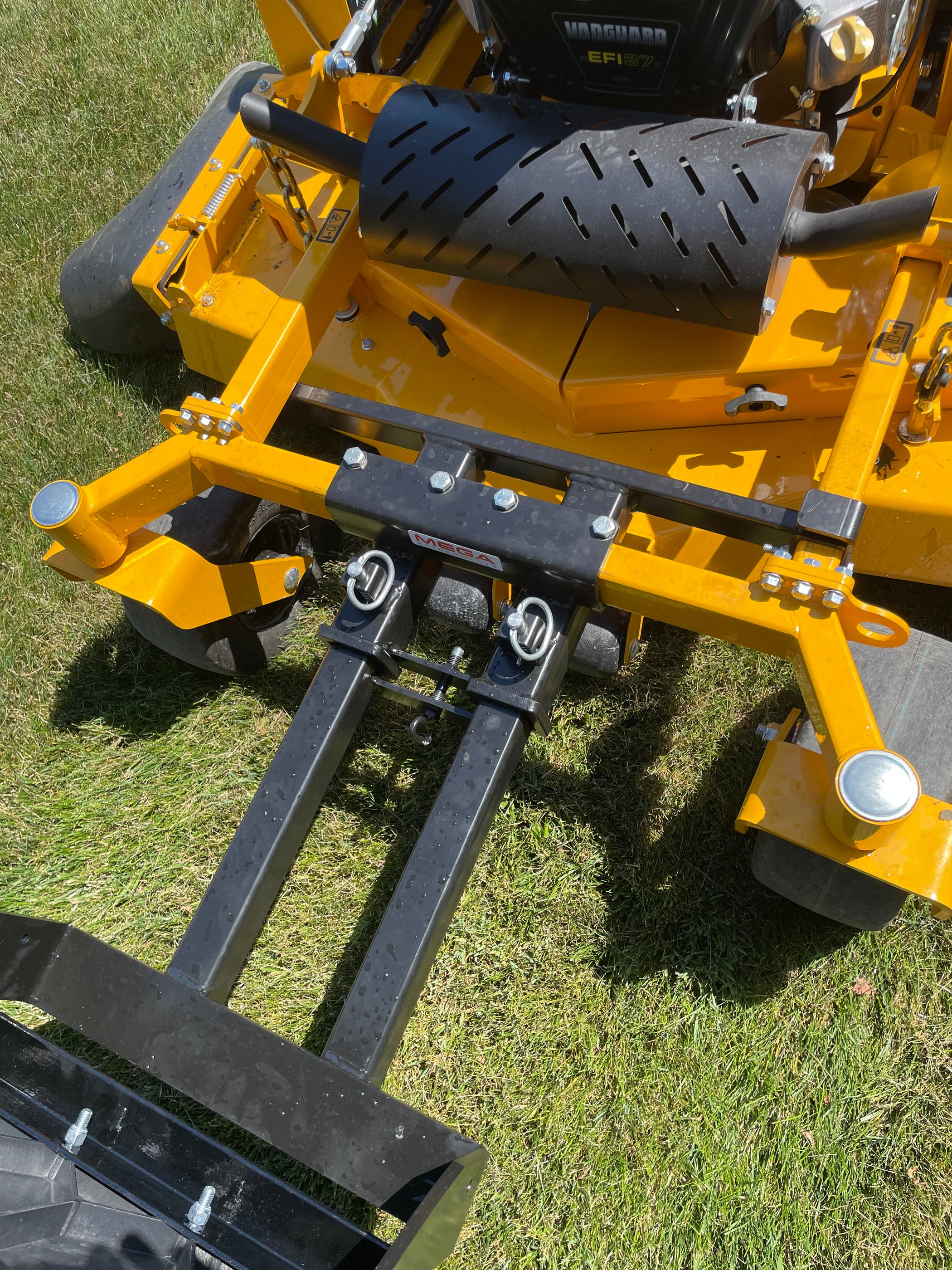 Wright Stander Manual Mulch Dump Kit | Mega Attachments